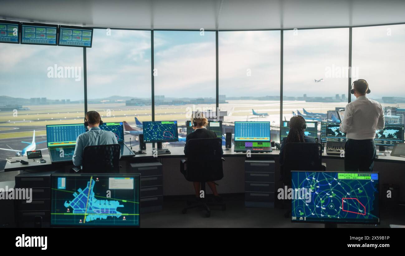 Atc radar screen hi-res stock photography and images - Alamy