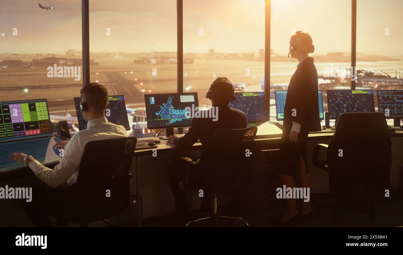 Computer control room plane hi-res stock photography and images - Alamy