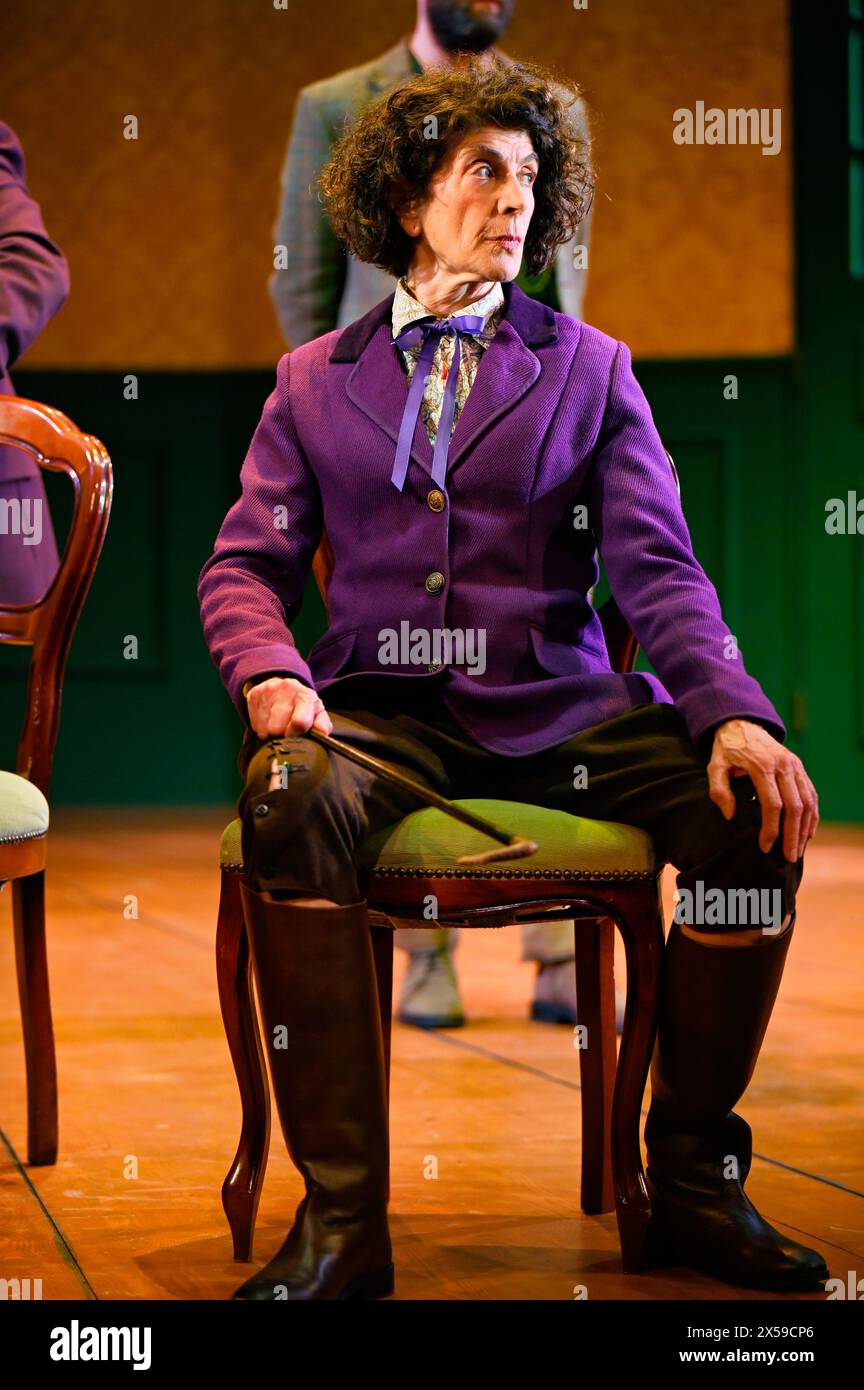 Judge woofit hi-res stock photography and images - Alamy