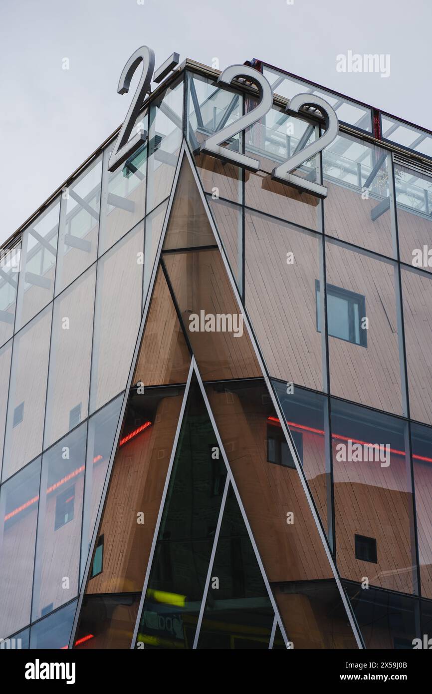 corner of a triangular building in downtown montreal art gallery Stock ...