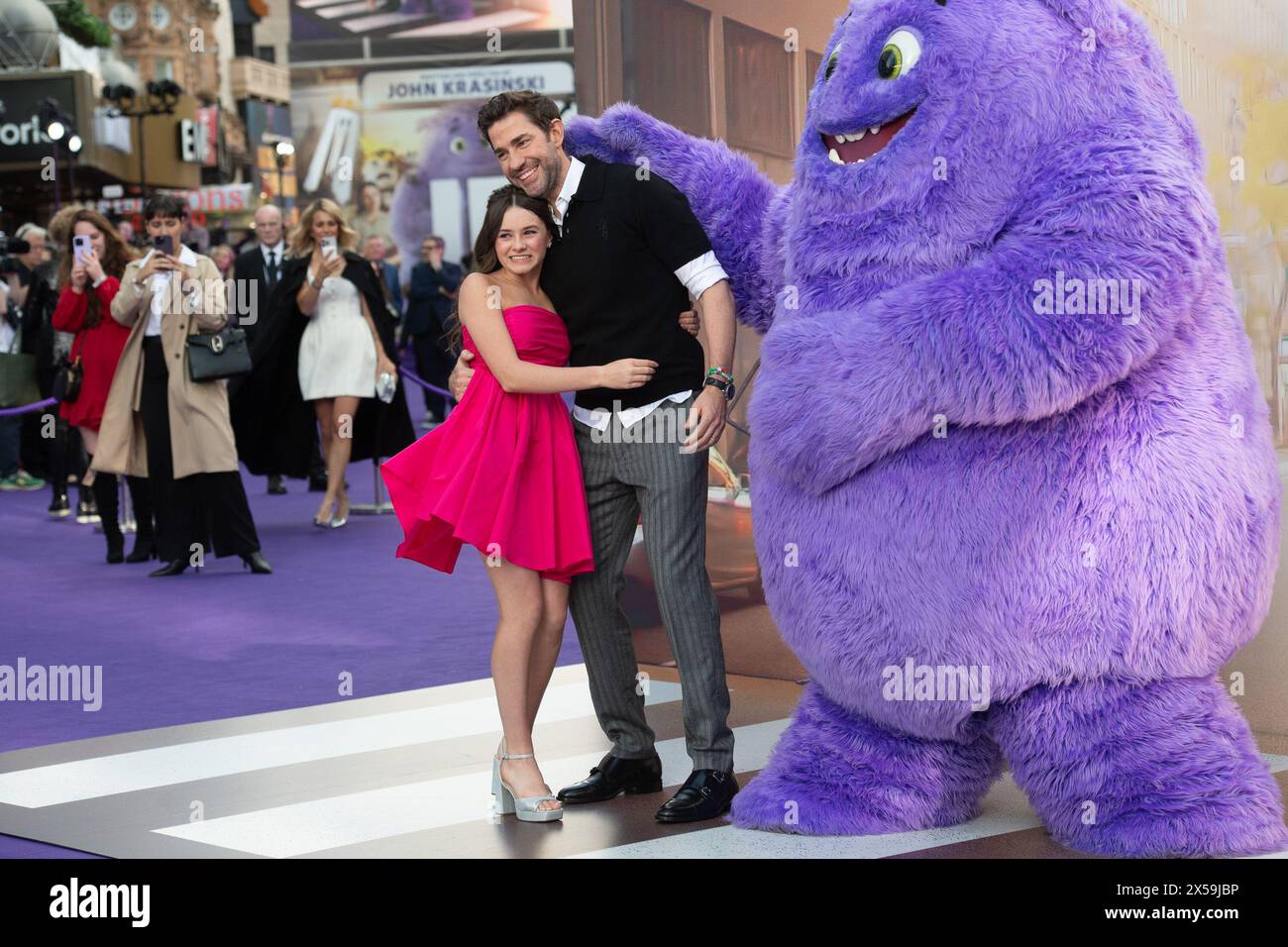 Writer john krasinski and cailet fleming hi-res stock photography and ...