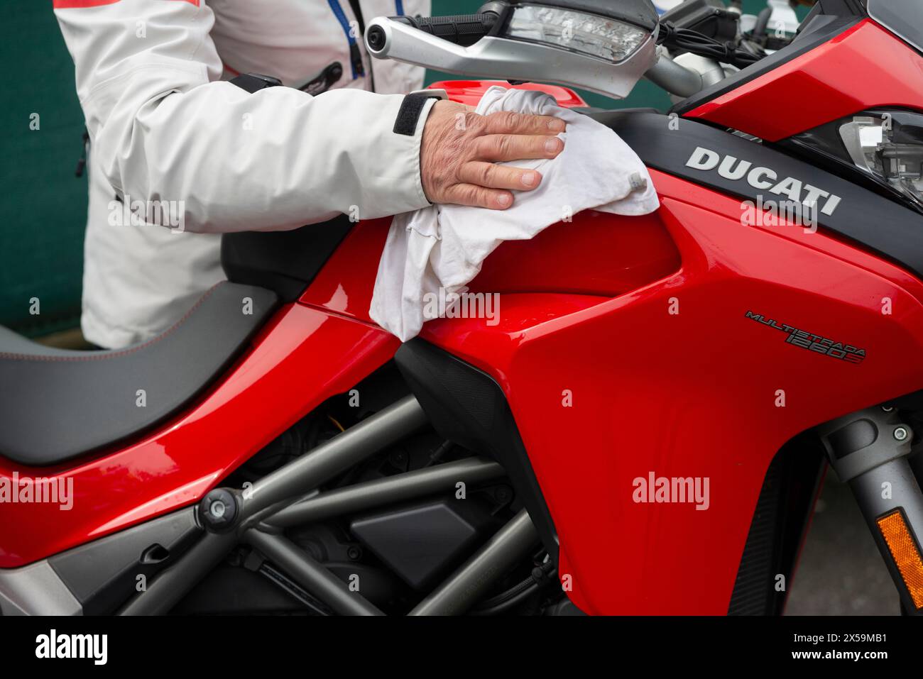 Moto cleaning hi-res stock photography and images - Alamy