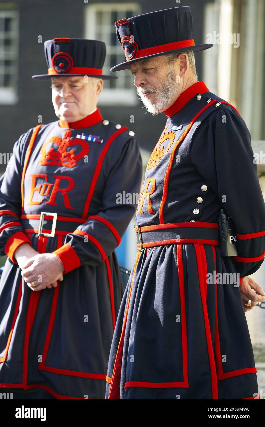 Beefeaters, Tower of London, London. England. UK Stock Photo - Alamy