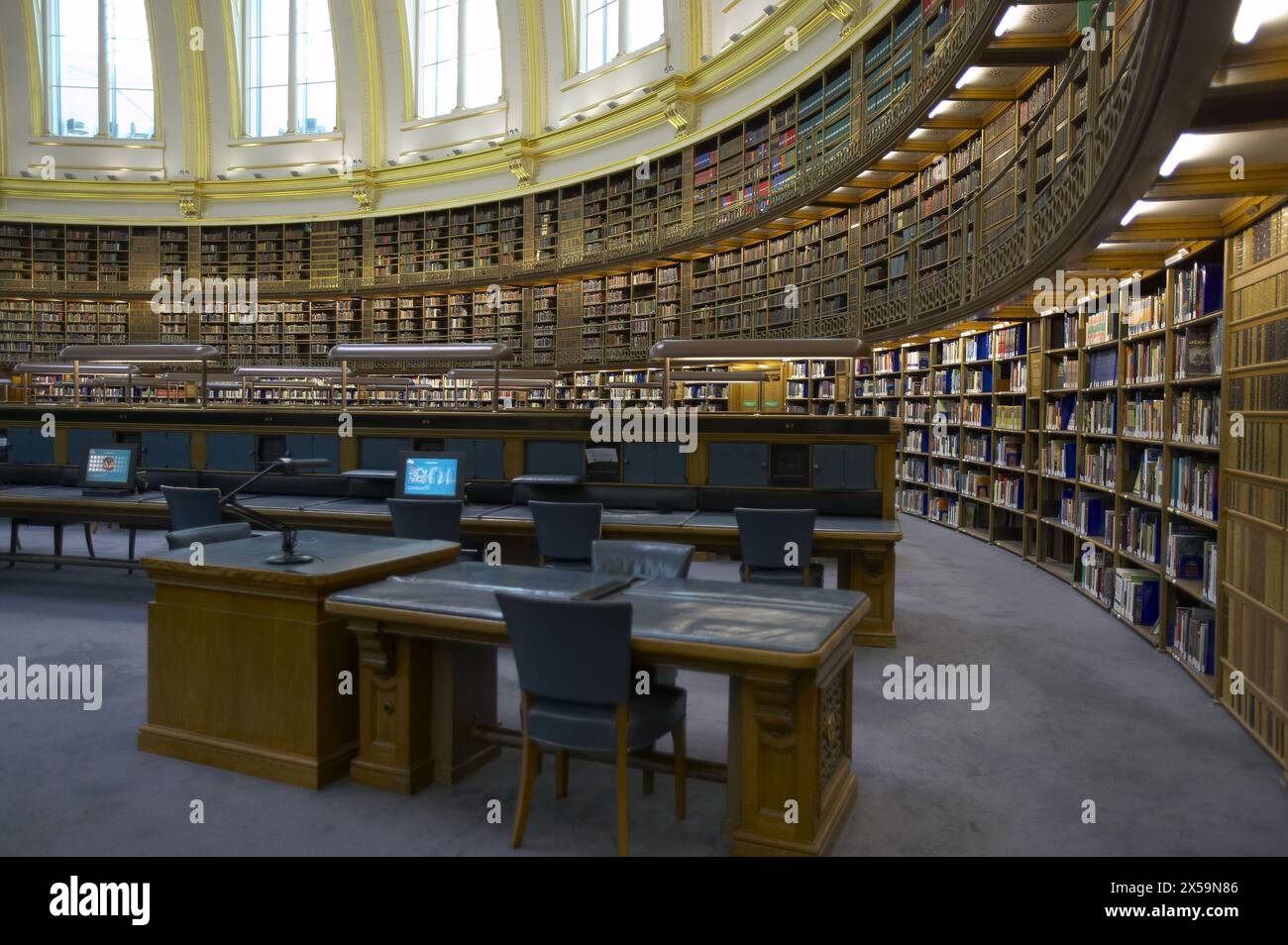 British museum reading room books hi-res stock photography and images ...