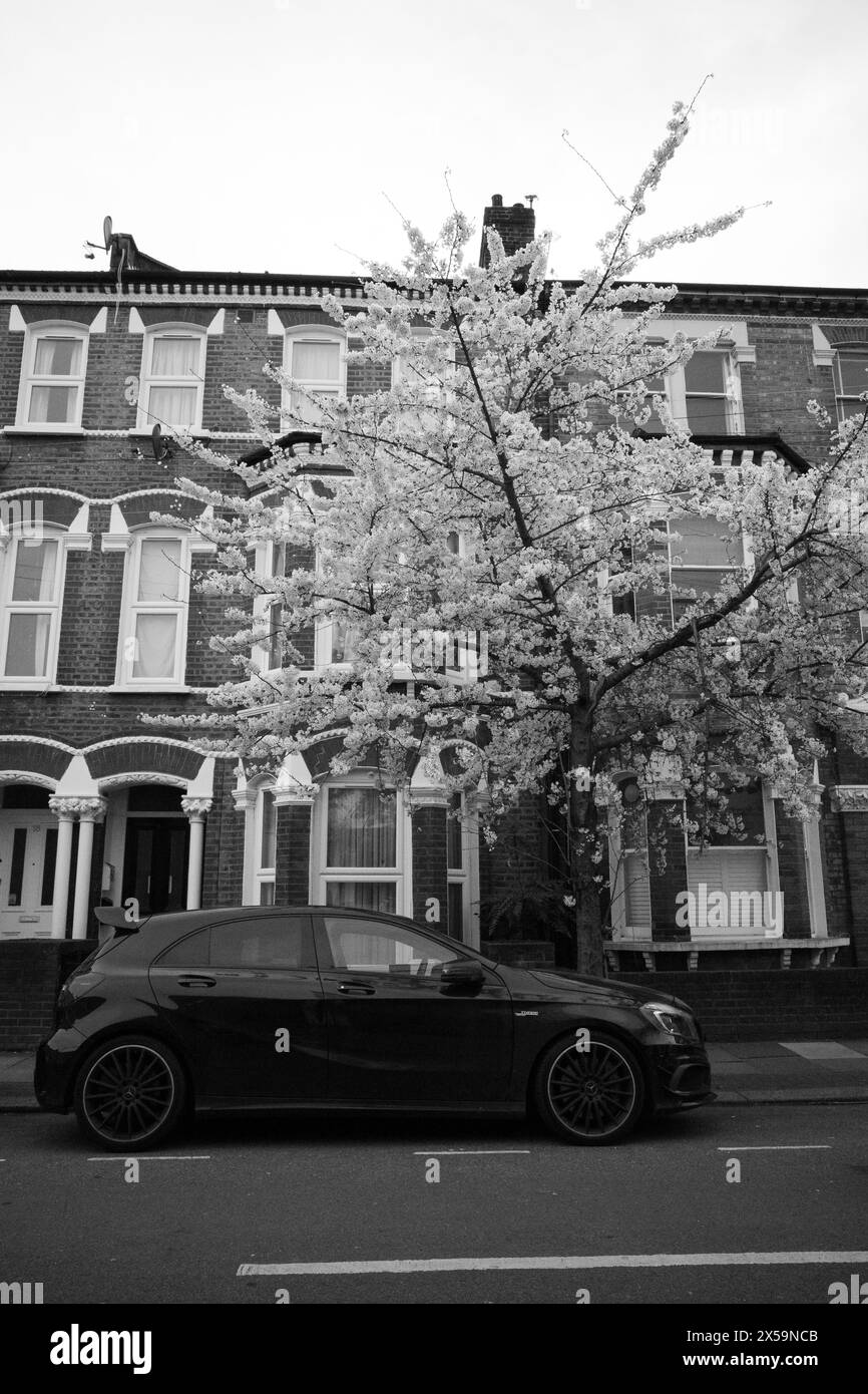 Everyday london architecture Black and White Stock Photos & Images - Alamy
