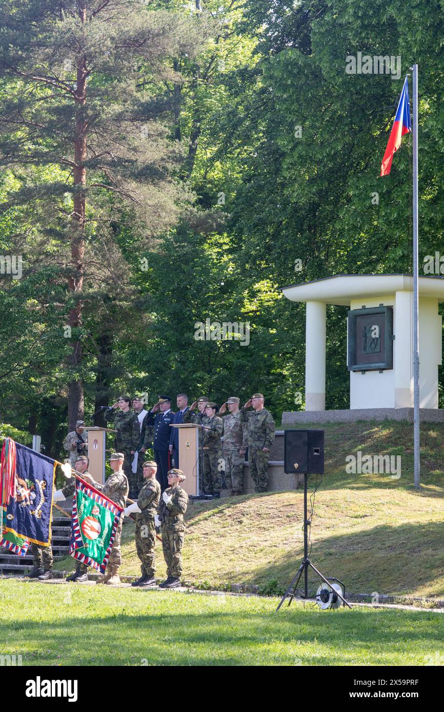 Ceremonial entry of Czech and American troops on the occasion of 79th ...