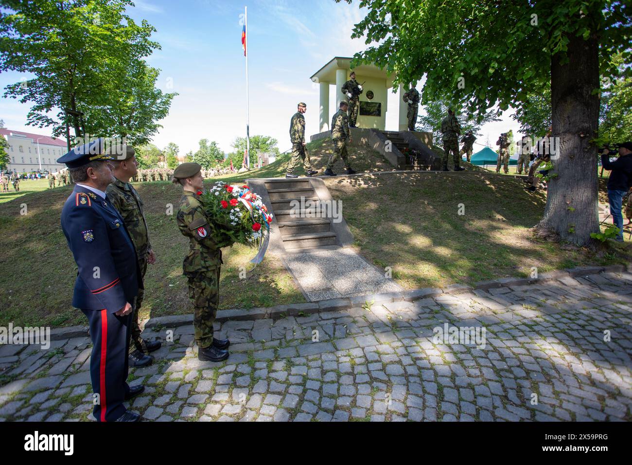 Ceremonial entry of Czech and American troops on the occasion of 79th ...