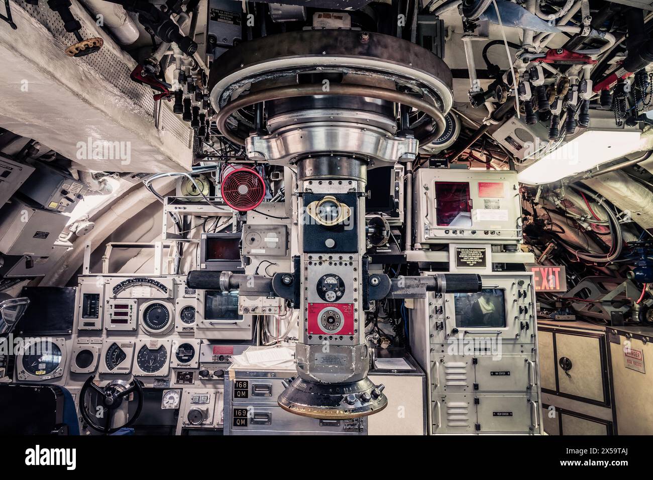 Periscope and commands dashboard in submarine USS Dolphin, San Diego ...