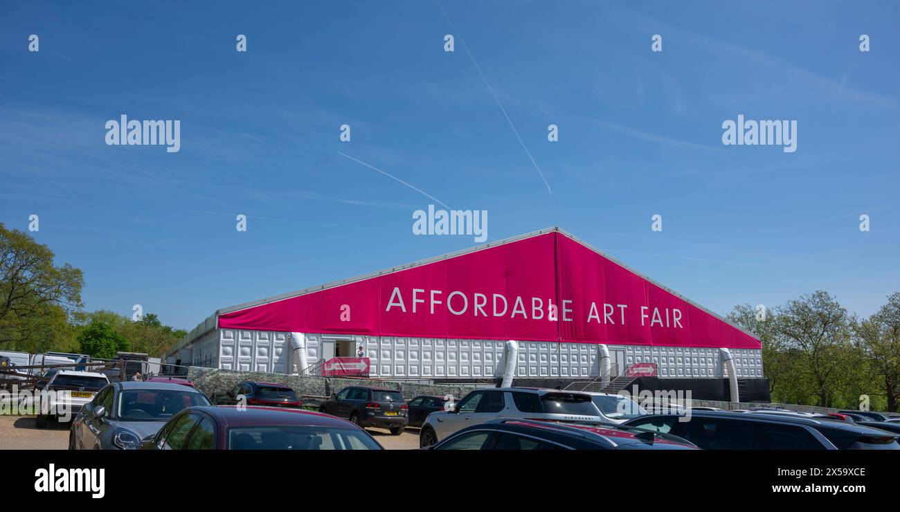 Hampstead Heath, London, UK. 8th May, 2024. Affordable Art Fair ...