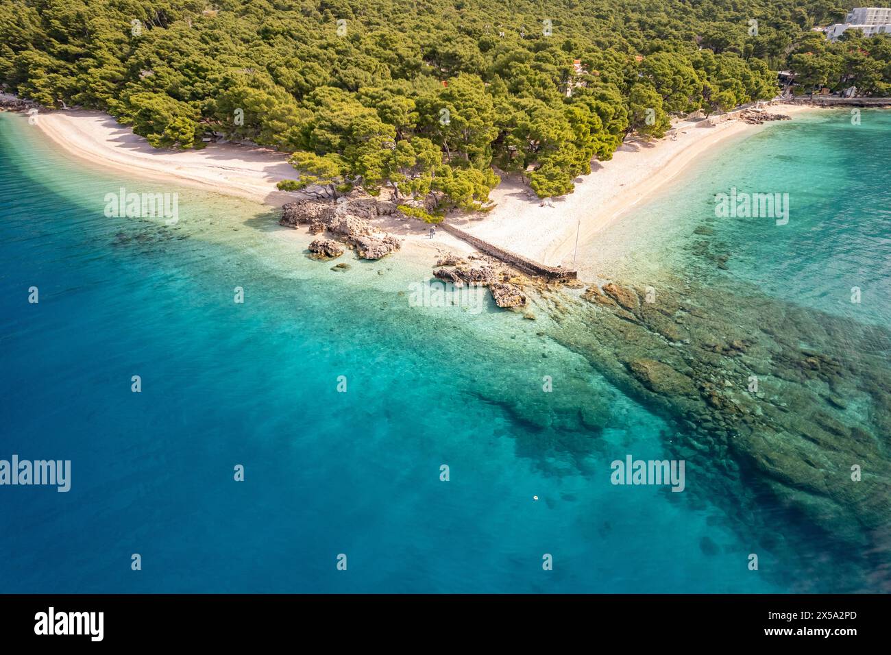Strand Punta Rata bei Brela von oben gesehen, Kroatien, Europa | Aerial ...