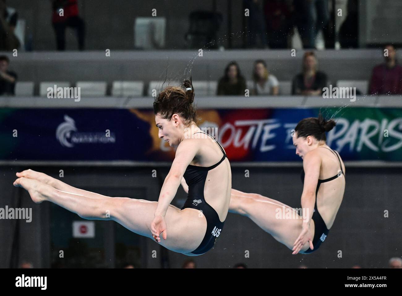 Australia's Maddison Keeney and Anabelle Smith compete during the ...
