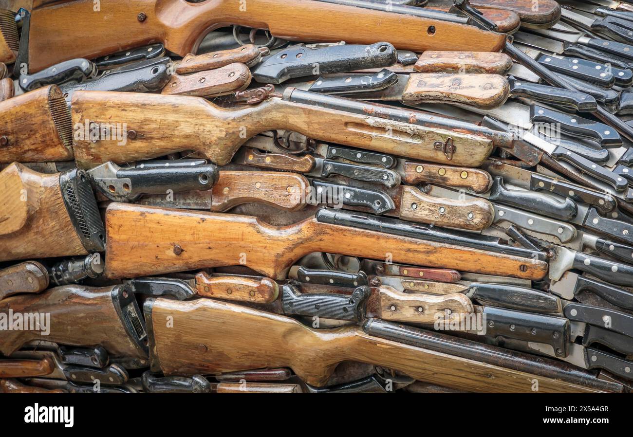 Machettes hi-res stock photography and images - Alamy Machettes hi-res stock photography and images - Alamy