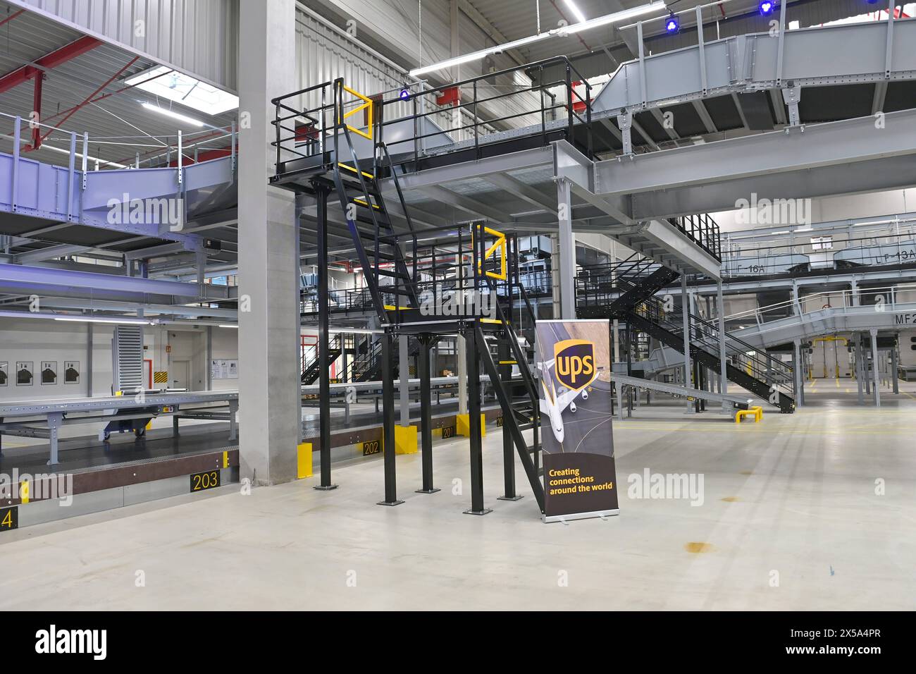 UPS Logo,Firmenemblem. United Parcel Service. Logistikdienstleistung ...