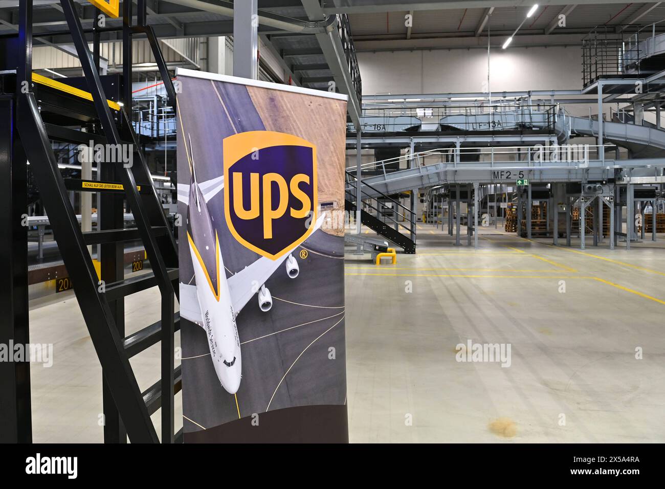 UPS Logo,Firmenemblem. United Parcel Service. Logistikdienstleistung ...