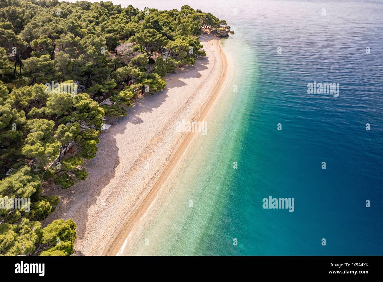 Punta Rata Beach Strand Punta Rata bei Brela von oben gesehen, Kroatien ...