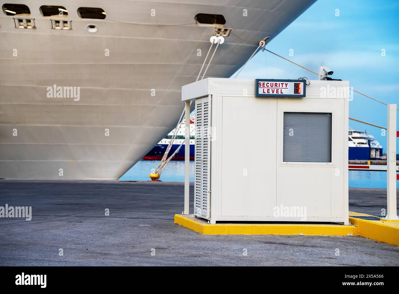 Security booth near the cruise ship in port Stock Photo - Alamy