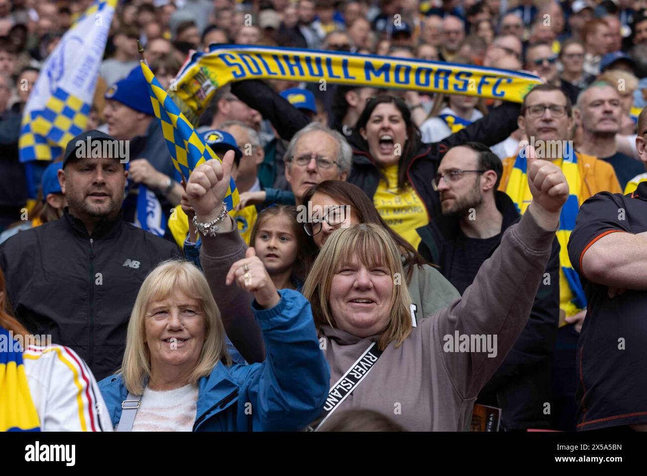 Wembley Crowd Vanarama Promotion Final Bromley V Solihull 2024 Stock ...