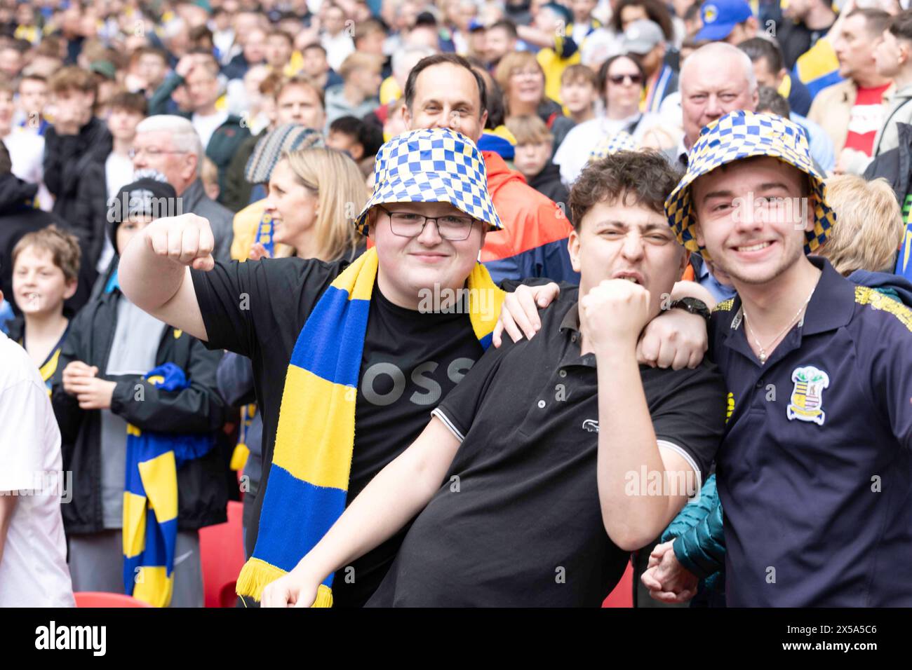 Wembley Crowd Vanarama Promotion Final Bromley V Solihull 2024 Stock ...