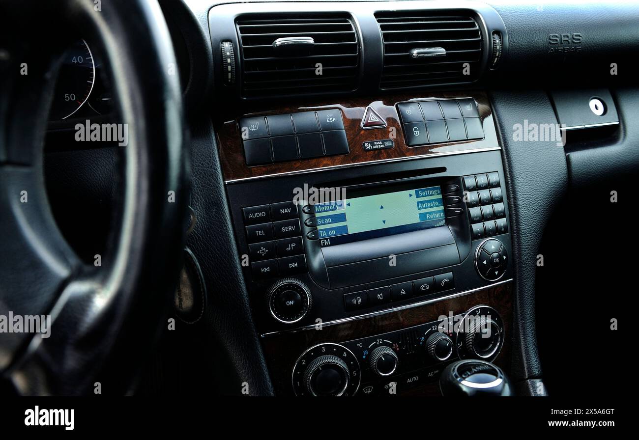 Mercedes-Benz C180, used car, used Mercedes Benz,classic, family ...