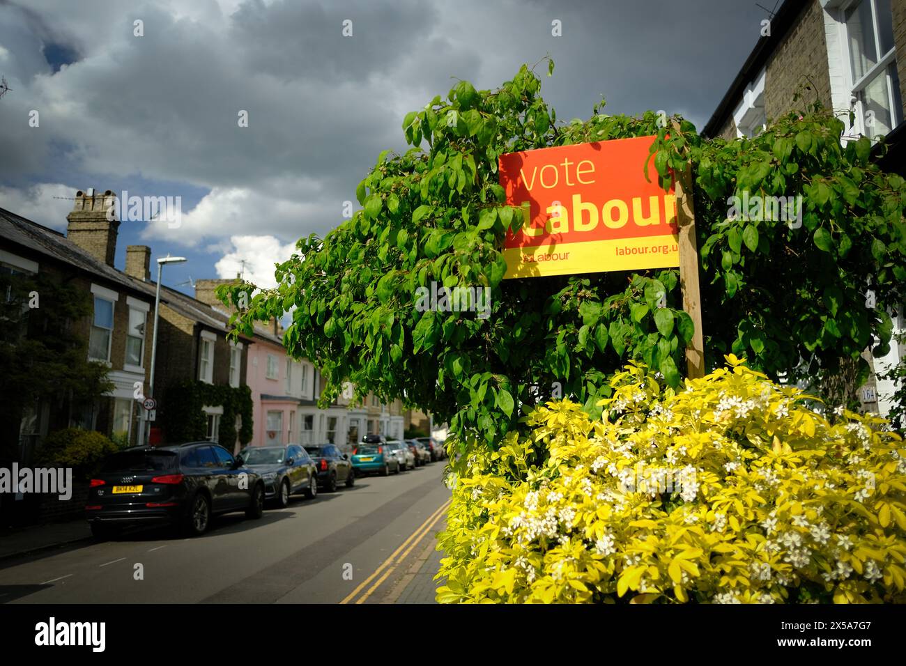 A Vote Labour sign in the UK Stock Photo - Alamy