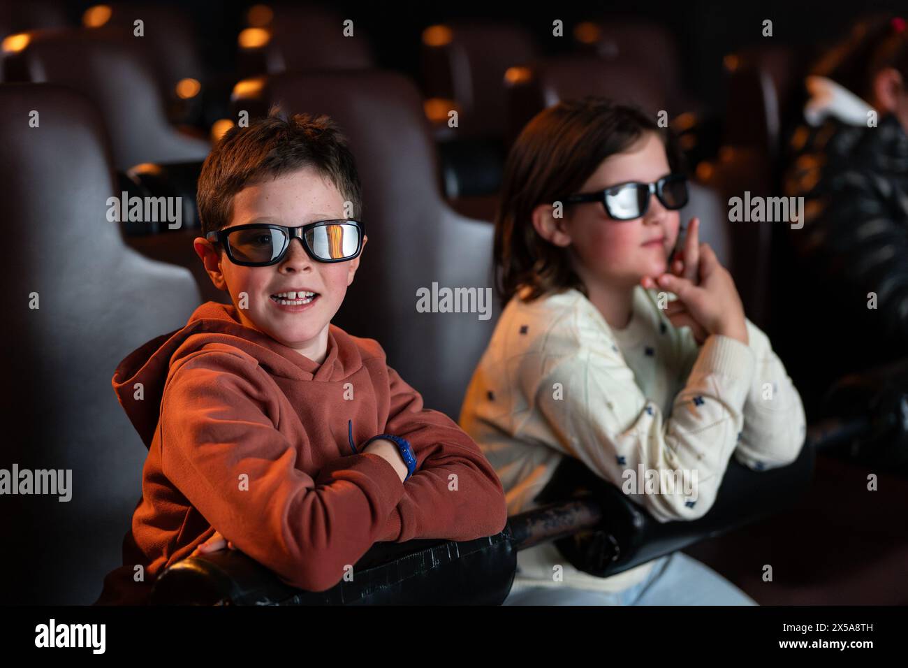 3d cinema kids hi-res stock photography and images - Alamy