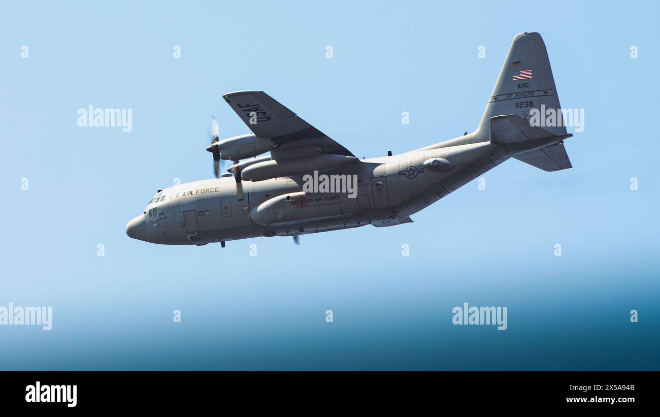 A U.S. Air Force C-130H2 Hercules from the 139th Airlift Wing ...