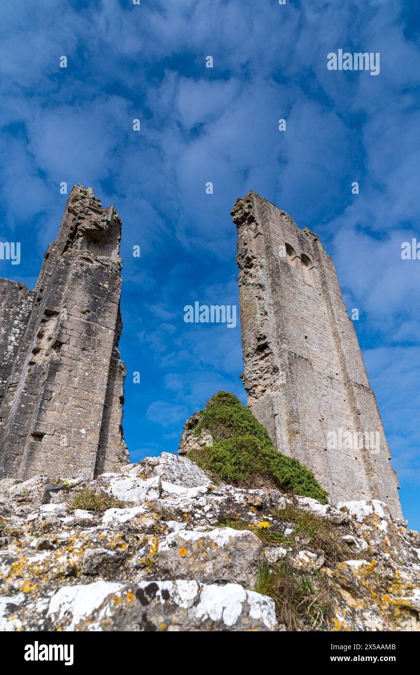 The ruins of Corfe Castle, in Corfe, Dorset on a beautiful April day ...