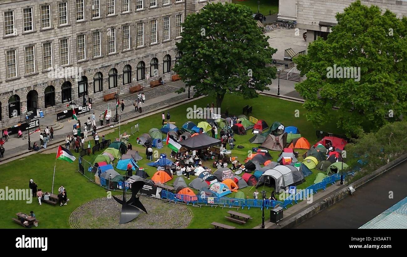 Students taking part in an encampment protest over the Gaza conflict on ...