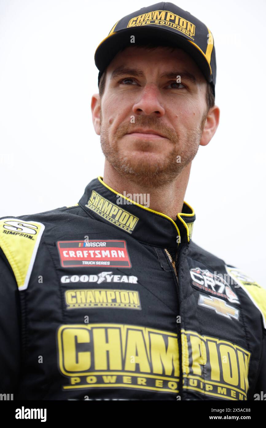 May 4, 2024, Kansas City, Ks, USA: Grant Enfinger takes to the track to ...