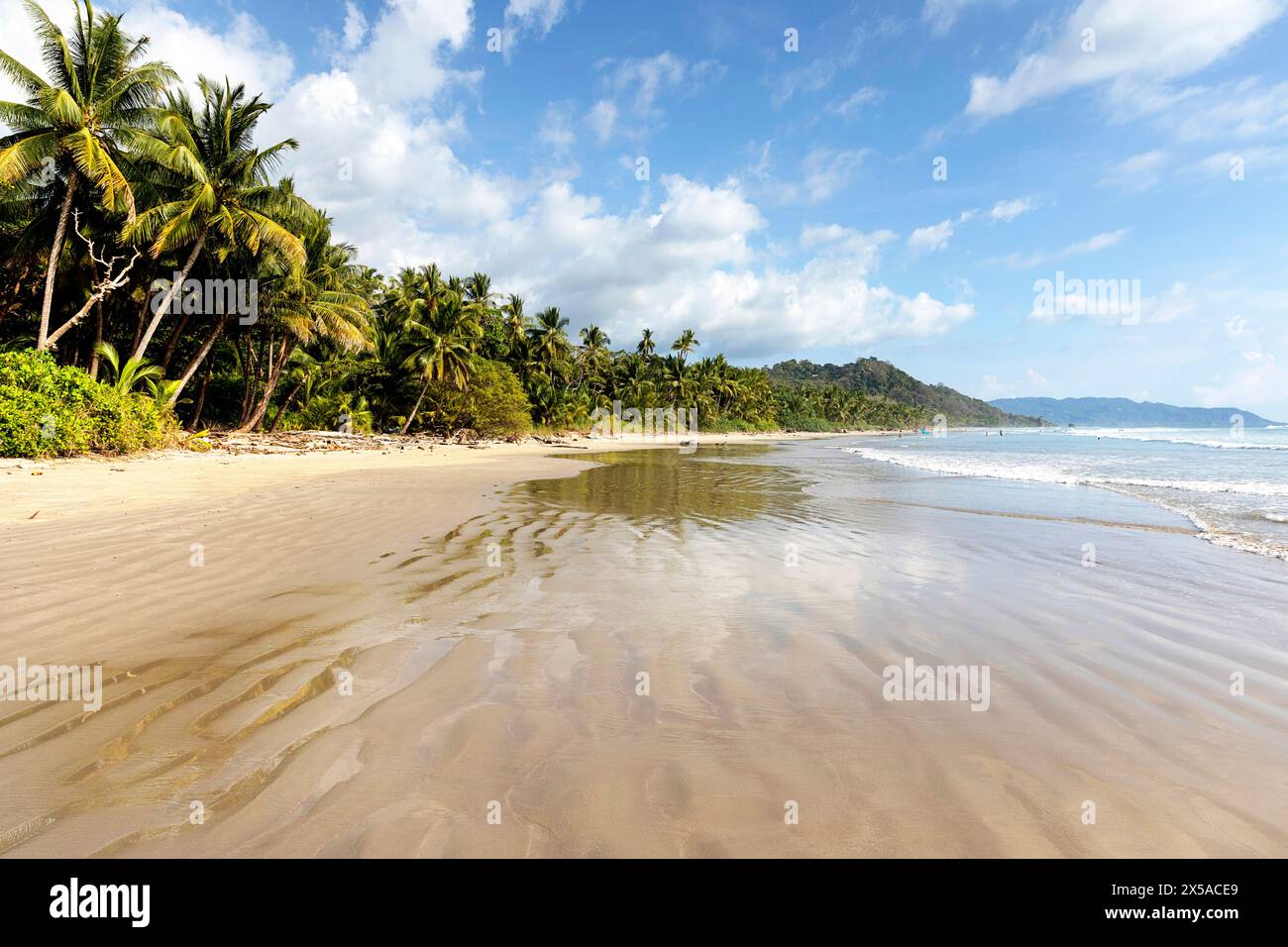 Beautiful Playa Hermosa, sandy Hermosa beach on Nicoya peninsula, with ...