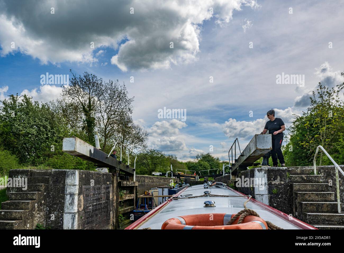 Grand Union Canal Main Line, Calcutt Locks, England – A narrowboat ...
