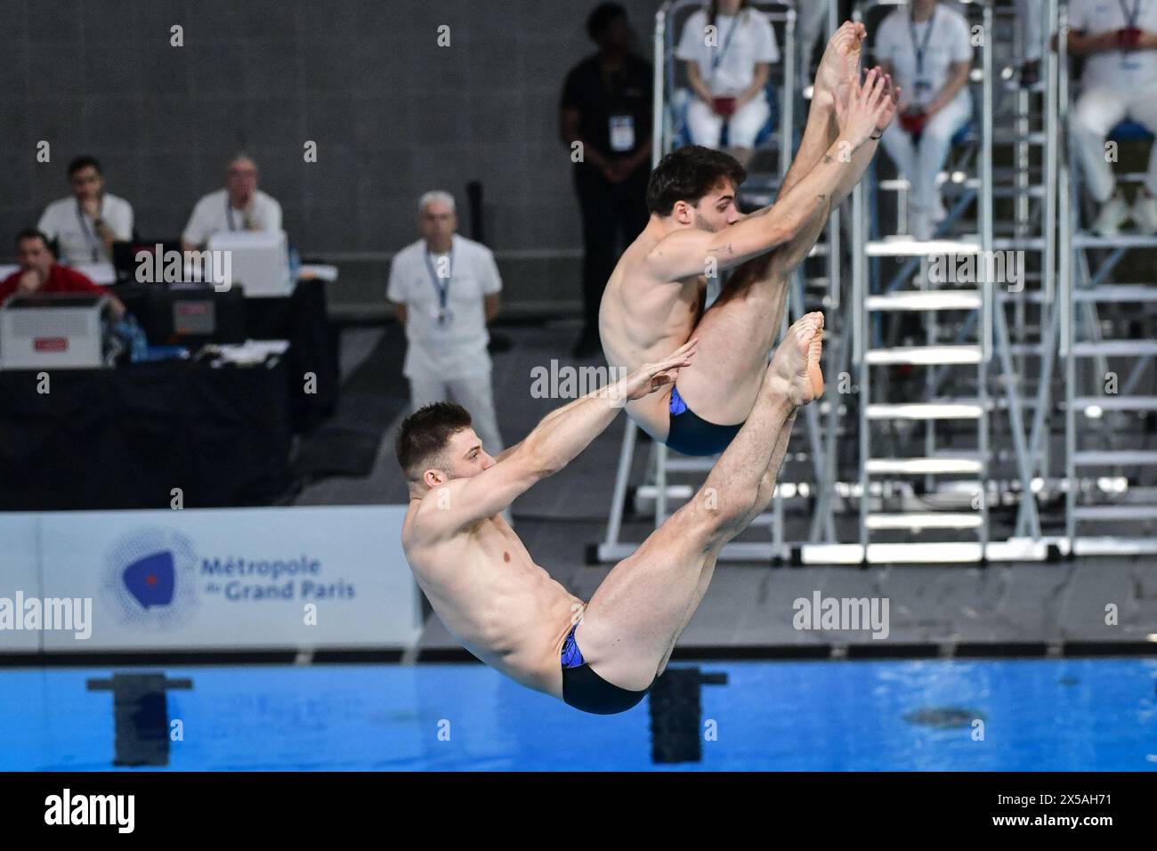 Jules Bouyer and Alexis Jandard compete during the International Diving ...