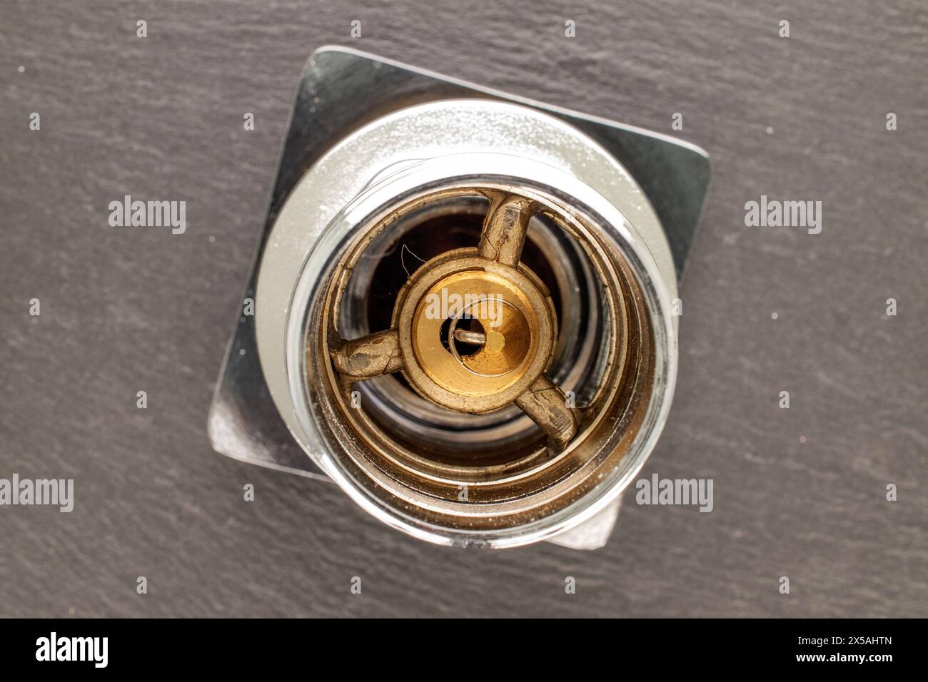 Top view wet metal hi-res stock photography and images - Alamy