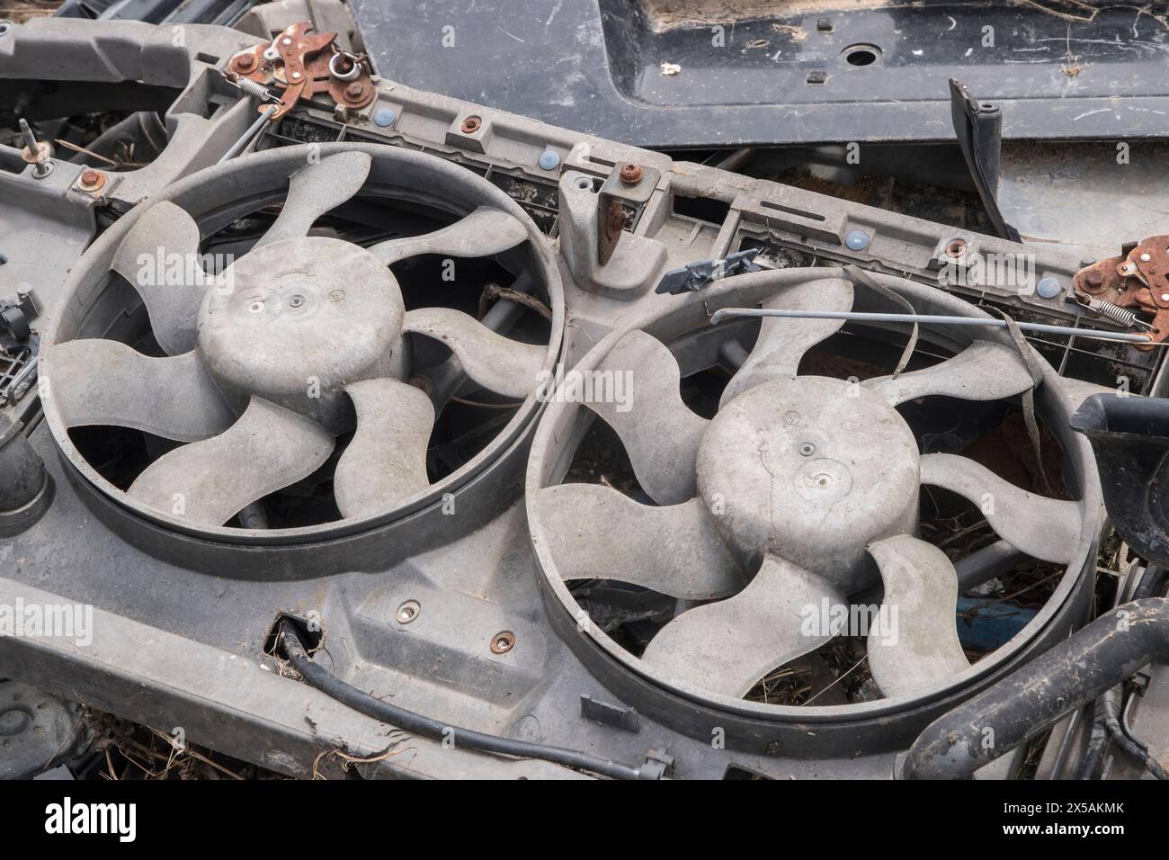 Crashed vehicle used in hi-res stock photography and images - Alamy