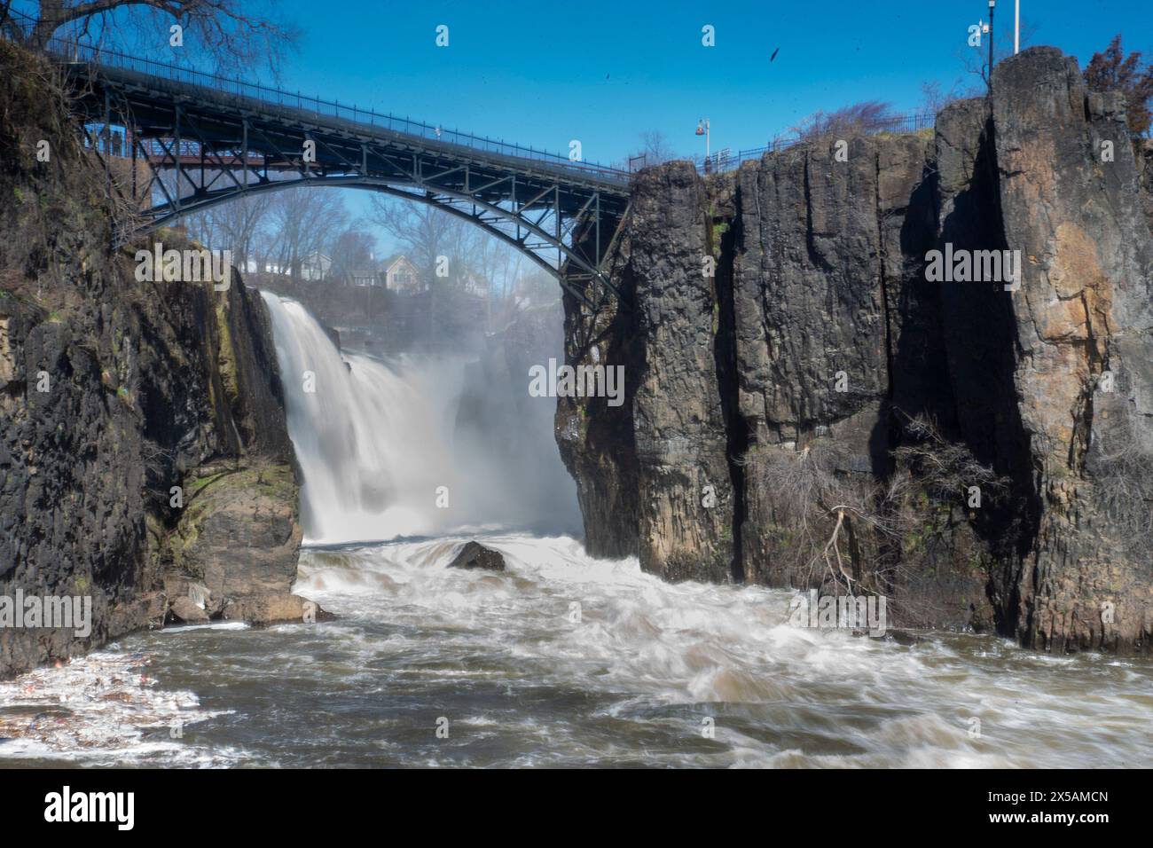 View of the Patterson Great Falls in New Jersey Stock Photo - Alamy