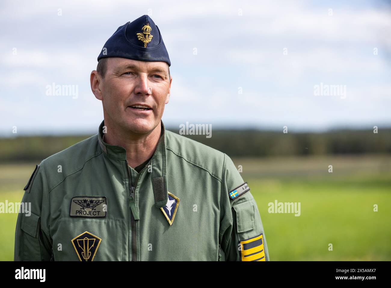 Press conference, here Colonel Anders Jönsson, Swedish Armed Forces ...