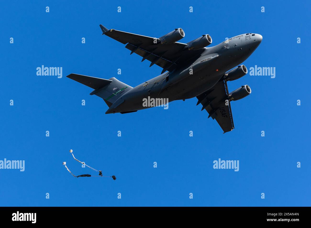 A Joint Forcible Entry operation, parachuting, with about 800 American ...