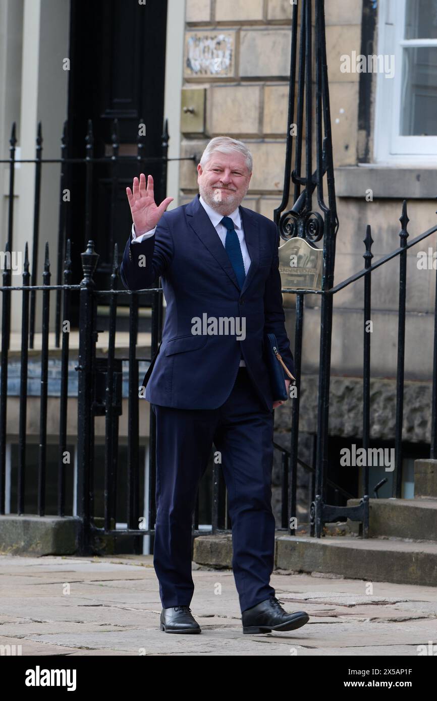Edinburgh Scotland, UK 08 May 2024. Angus Robertson MSP arrives at Bute ...