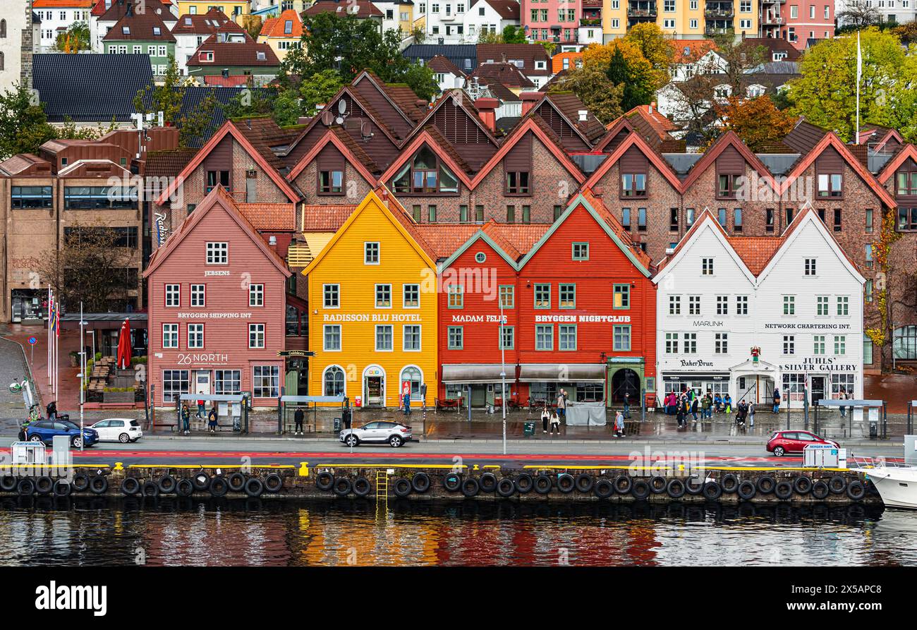 Die Bryggen gehören nicht nur zum UNESCO-Weltkulturerbe, sondern sind ...