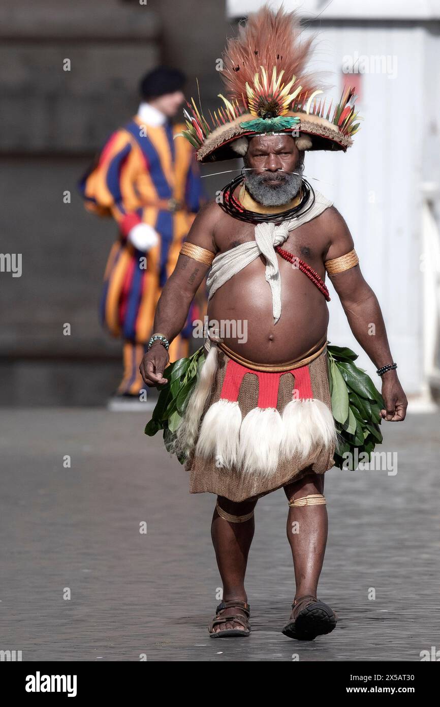Papa new guinea tribe hi-res stock photography and images - Alamy
