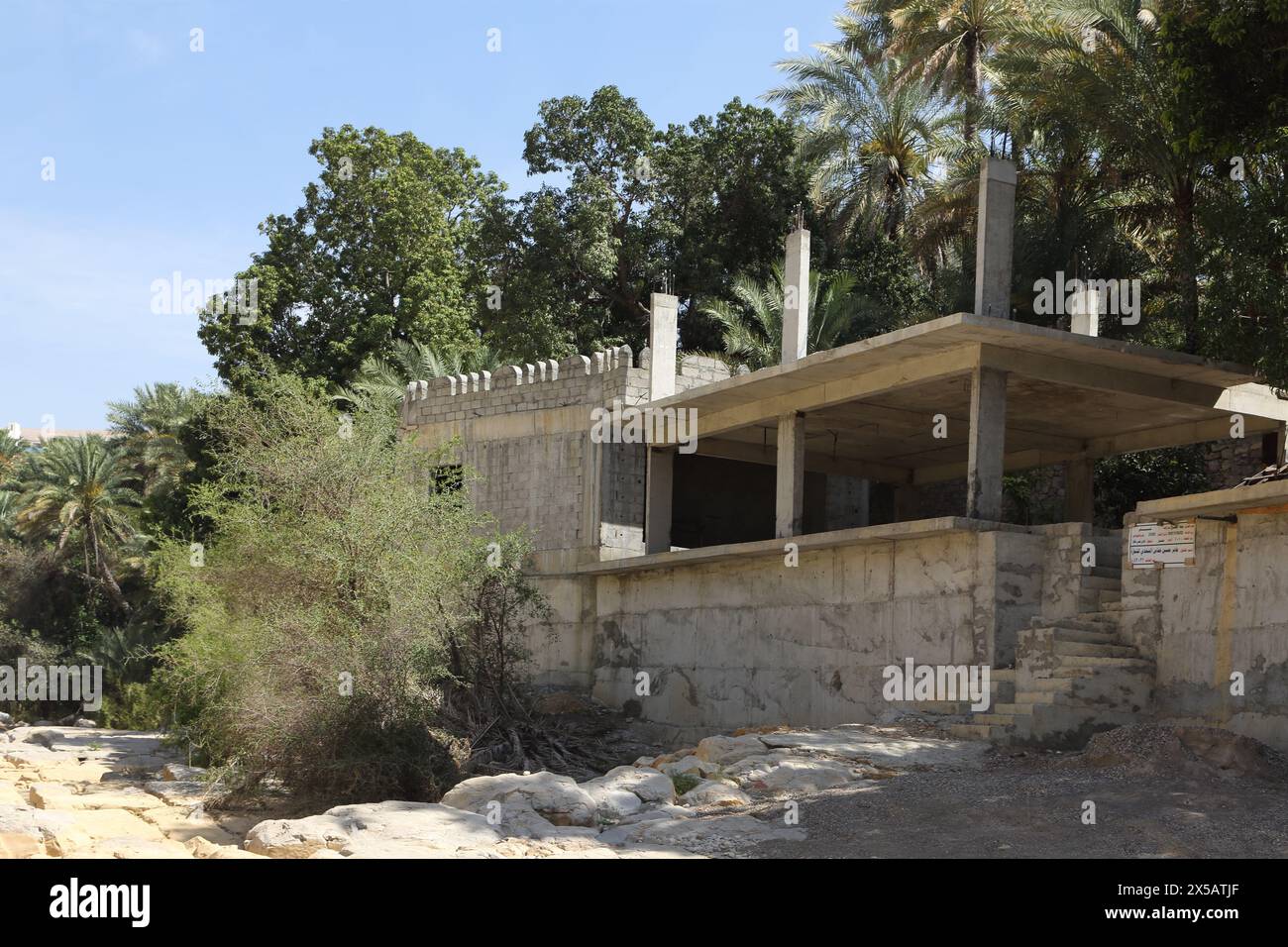 Wadi Bani Khalid Building in Eastern Hajar Mountains Oman Stock Photo ...