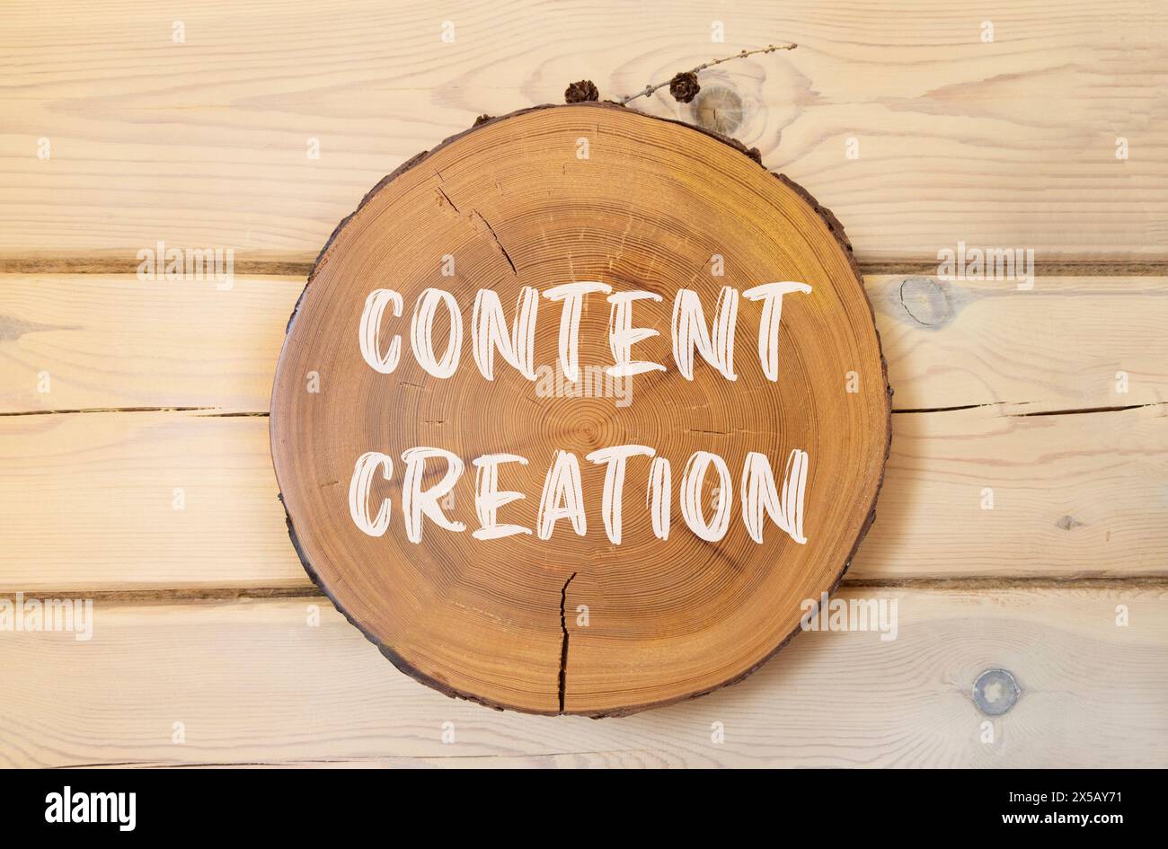 Time for content creation symbol. Concept words Content creation on ...