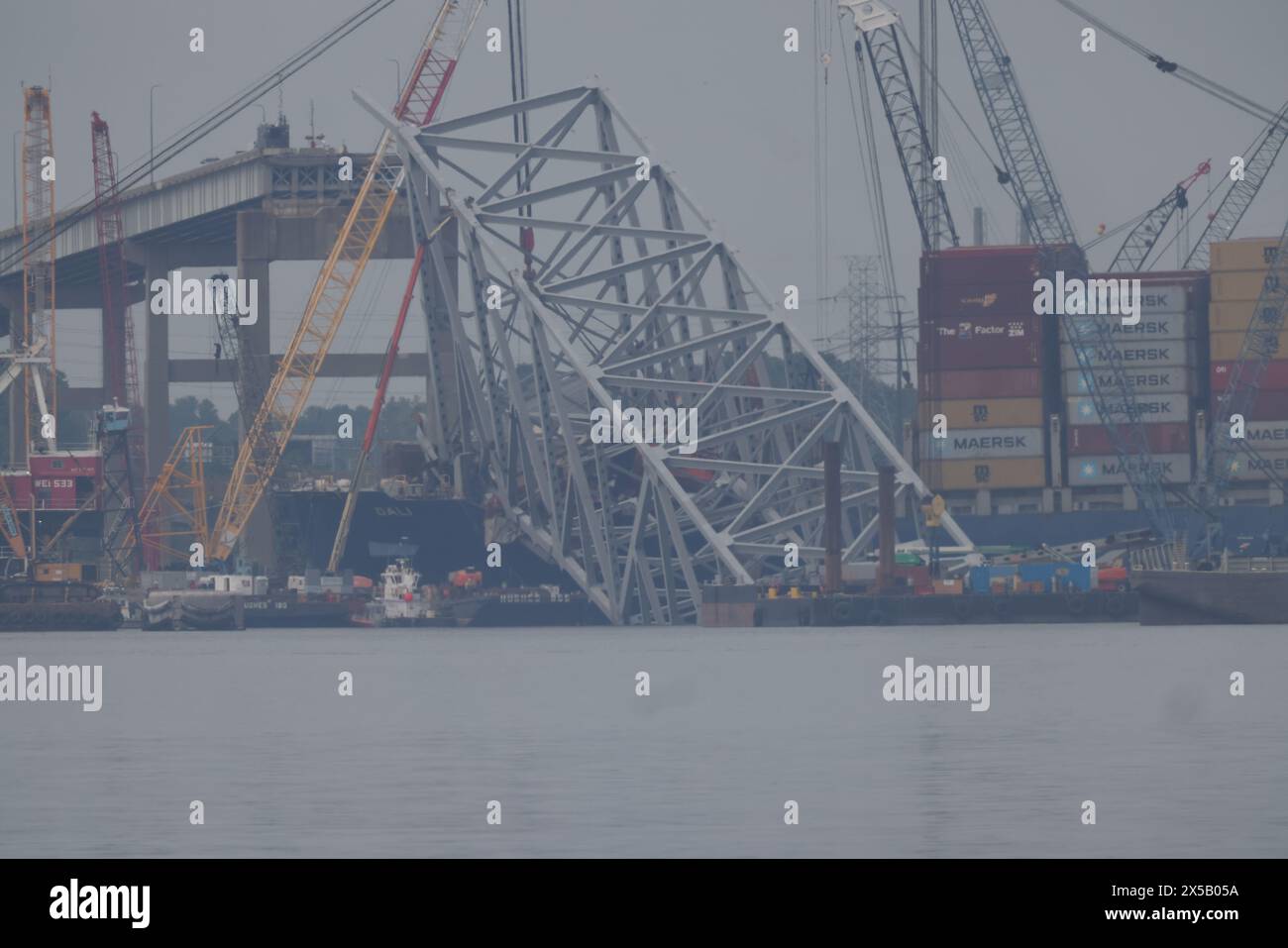 BALTIMORE, MD - May 8: Francis Scott Key Bridge clean up continues in ...
