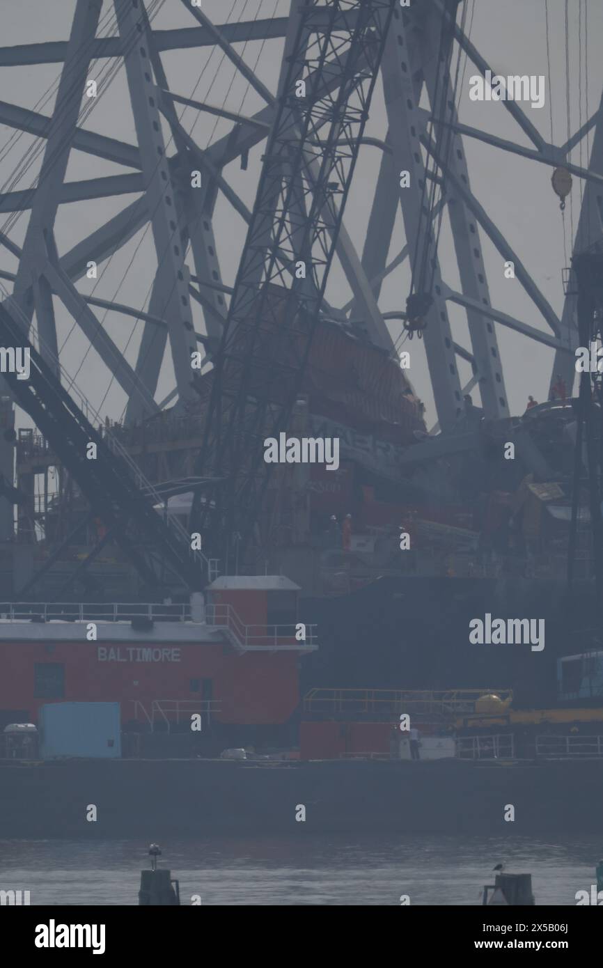 BALTIMORE, MD - May 8: Francis Scott Key Bridge clean up continues in ...