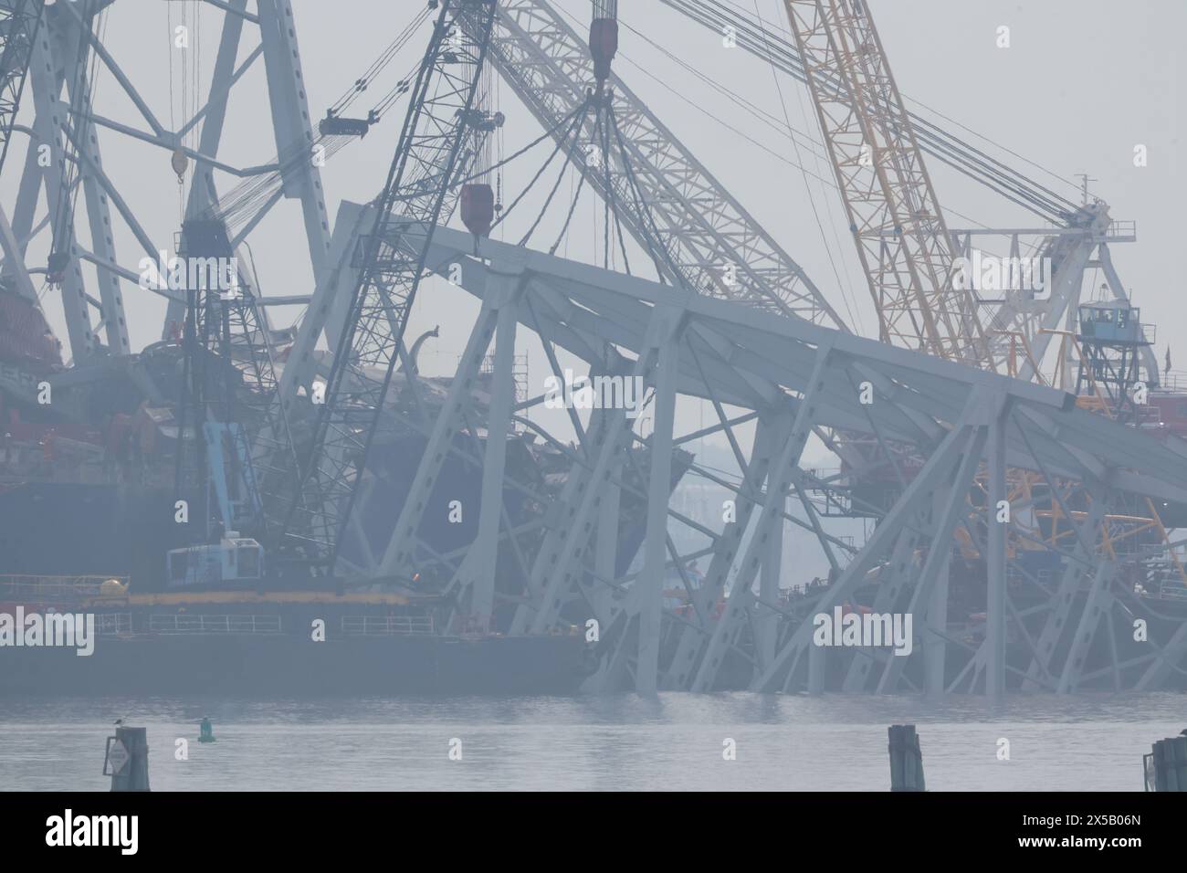 BALTIMORE, MD - May 8: Francis Scott Key Bridge clean up continues in ...