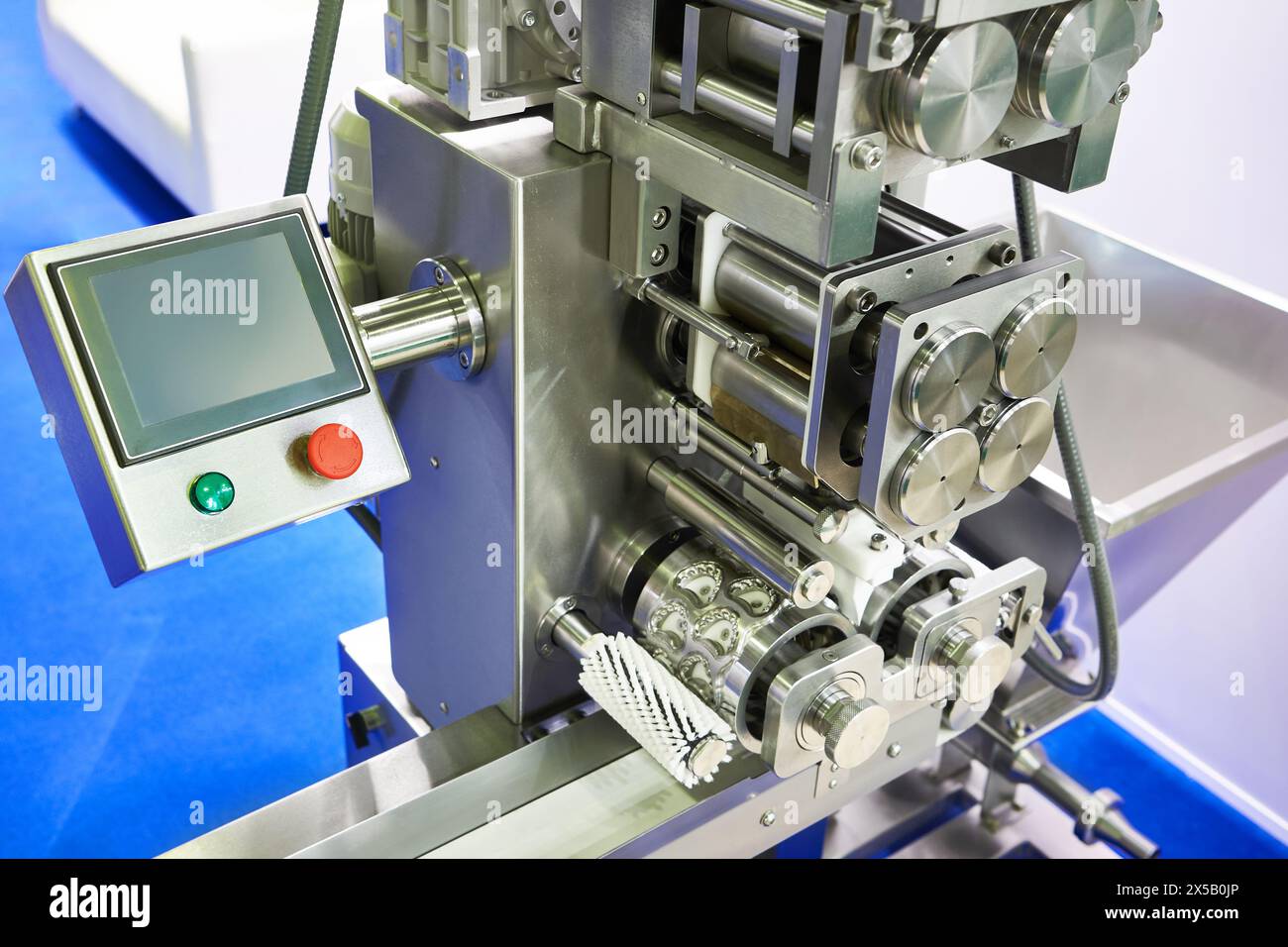 Meat production line hi-res stock photography and images - Alamy