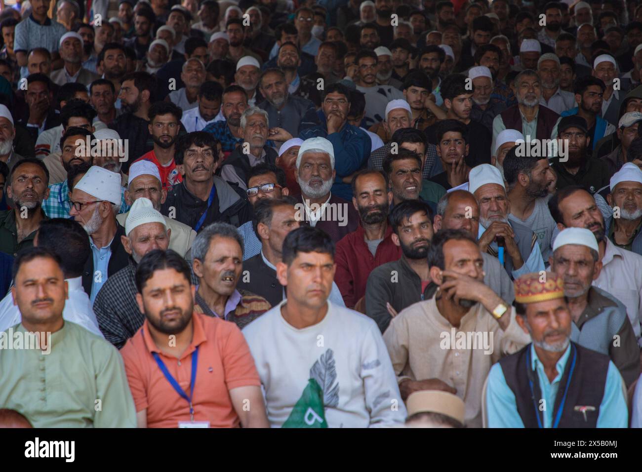 Budgam, India. 08th May, 2024. Supporters of the Jammu and Kashmir ...