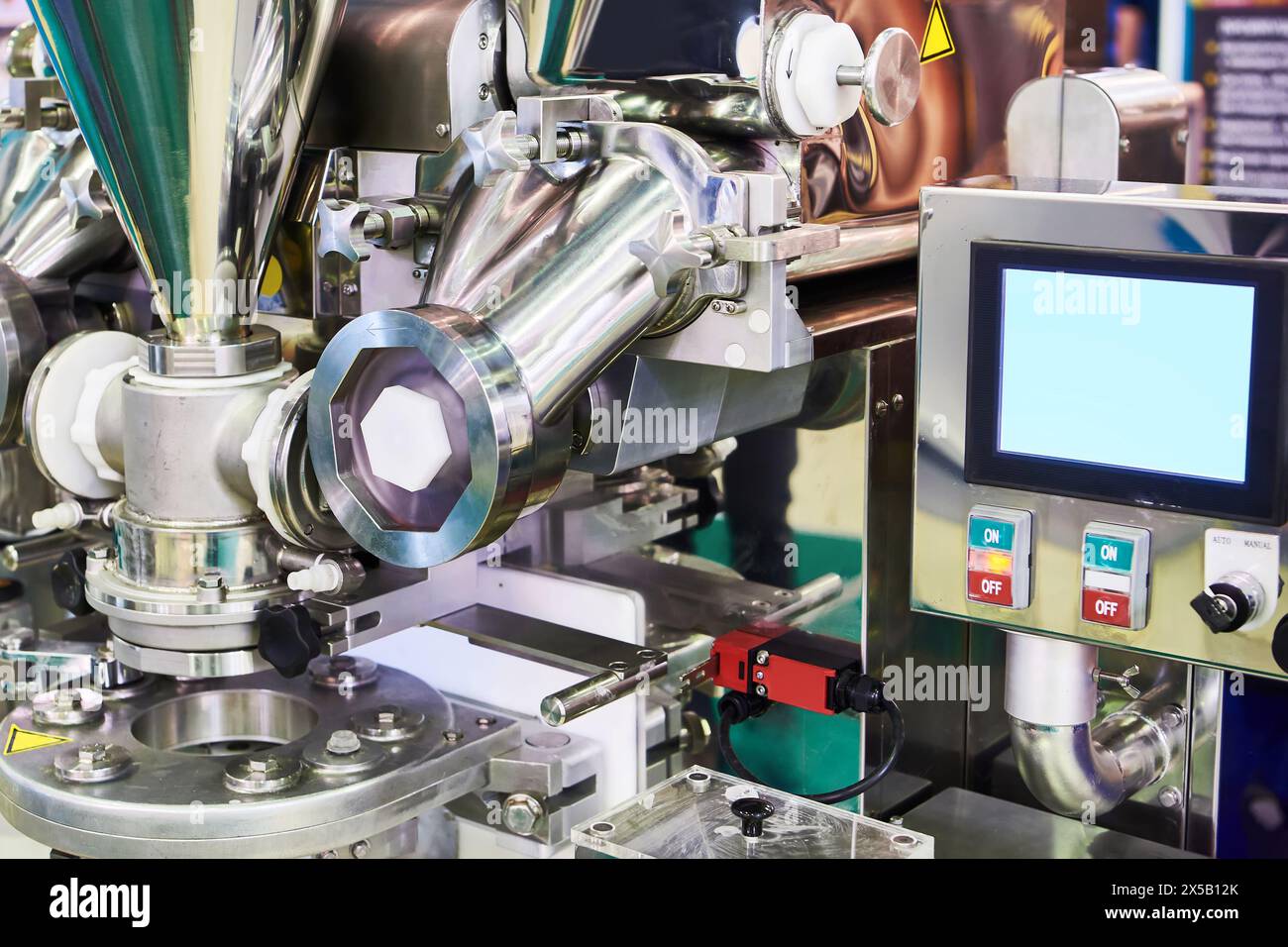 Semi automated equipment hi-res stock photography and images - Alamy