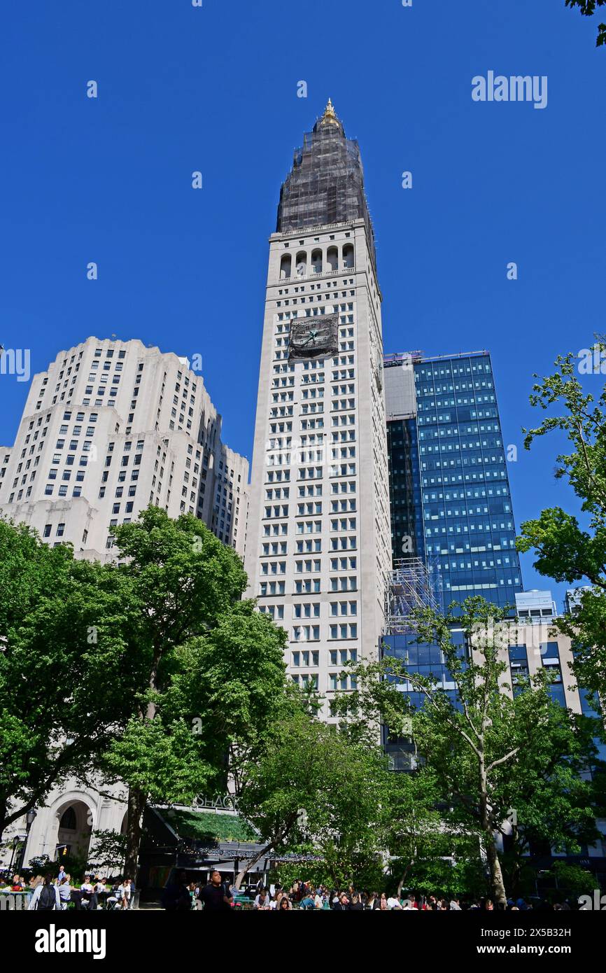 Empire state building construction 1931 hi-res stock photography and images - Alamy