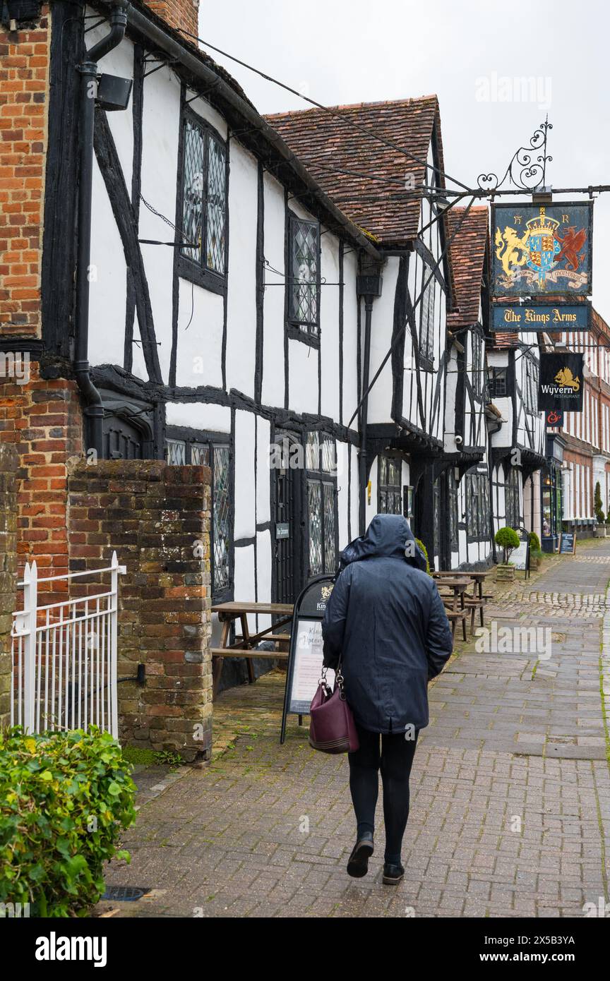 The Kings Arms Hotel, a historic inn dating from the 14th century. High ...